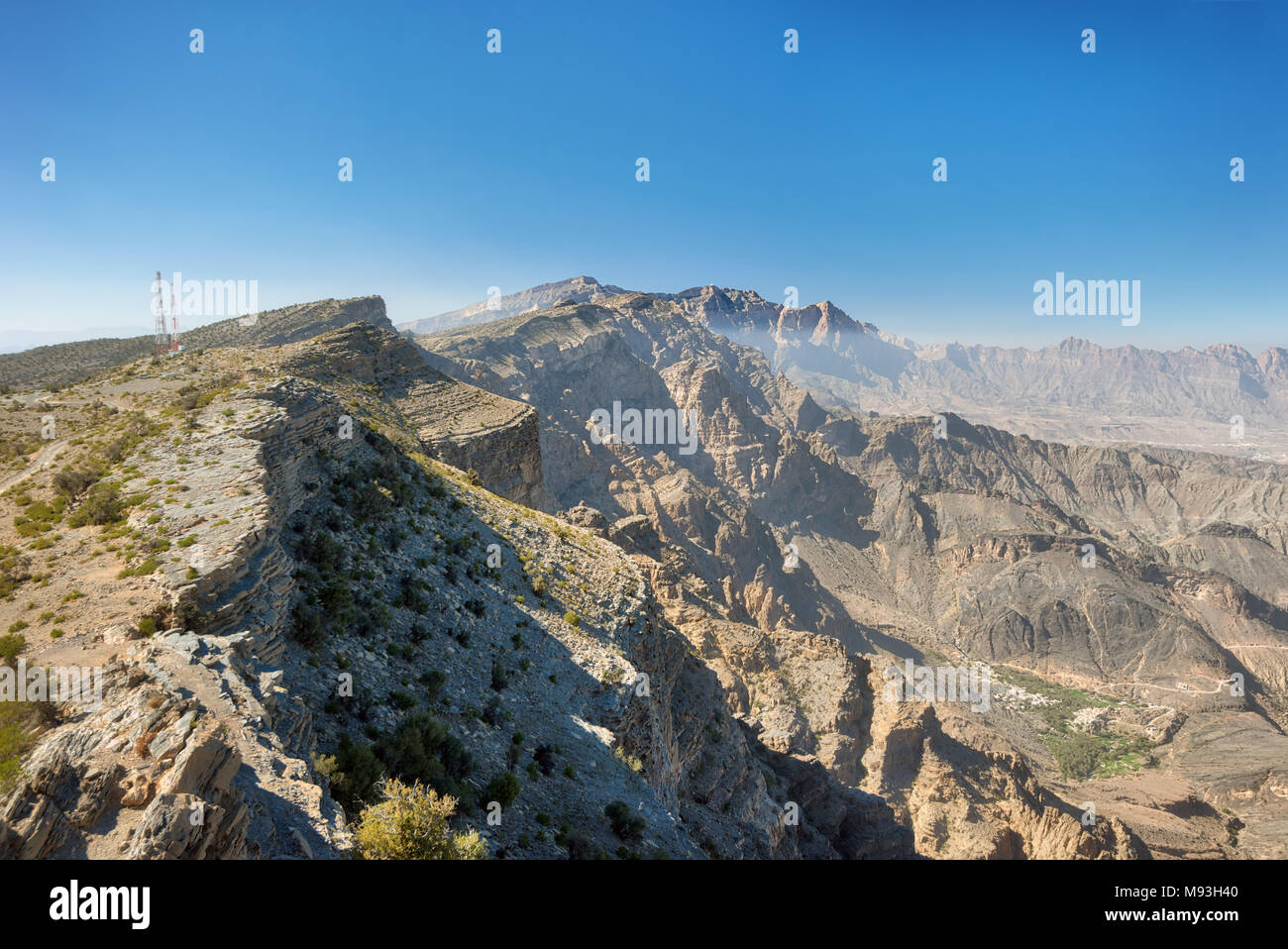 Al Hajar Mountains in Oman taken in 2015 Stock Photo - Alamy