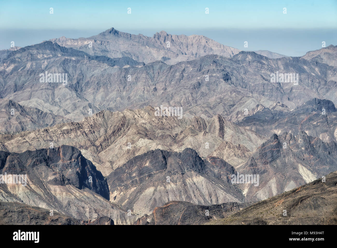 Al Hajar Mountains in Oman taken in 2015 Stock Photo - Alamy