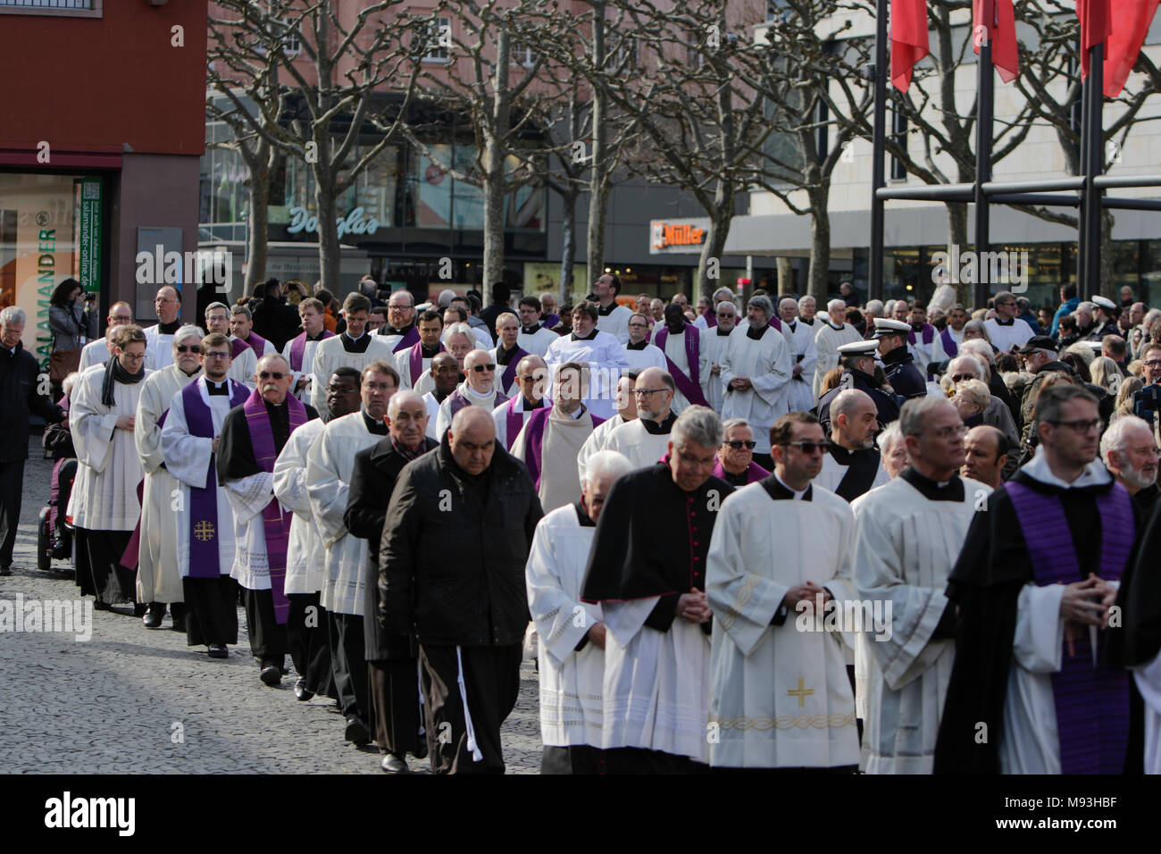 Priests walk in the funeral procession of Cardinal Karl Lehmann. The ...