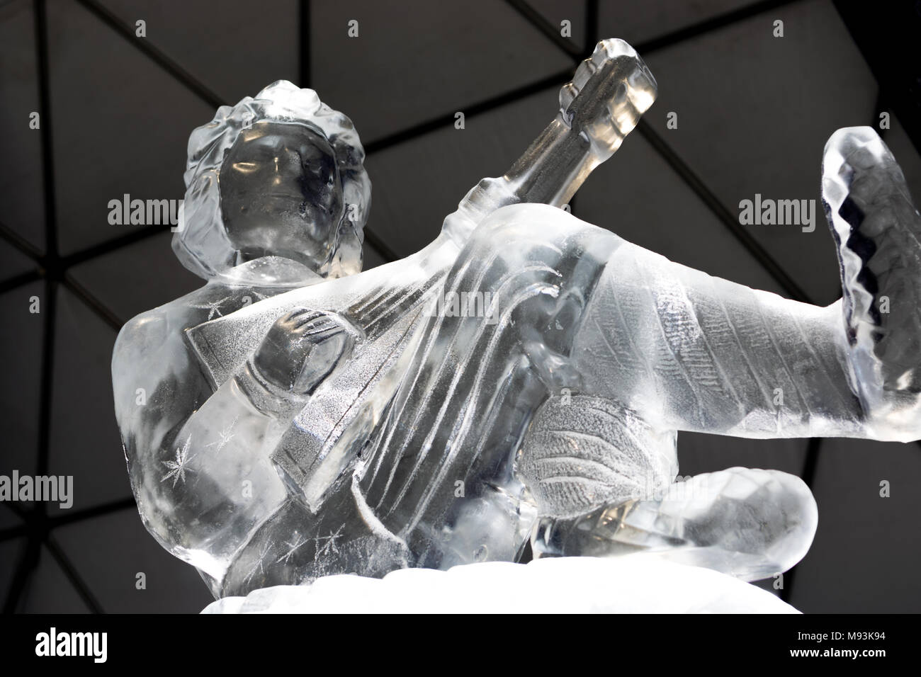 Ice sculpture on frozen hi-res stock photography and images - Alamy