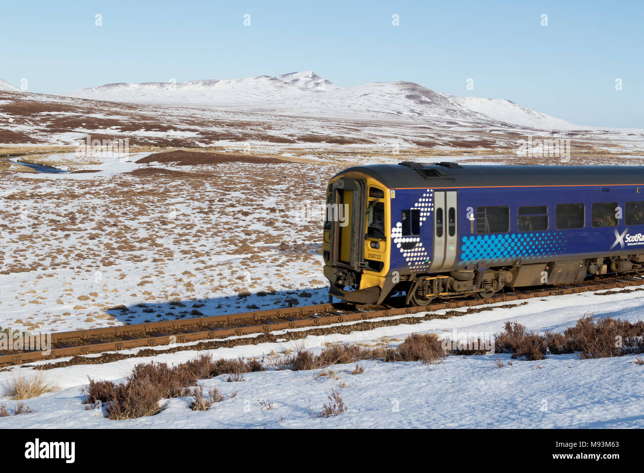 Scotrail train hi-res stock photography and images - Alamy