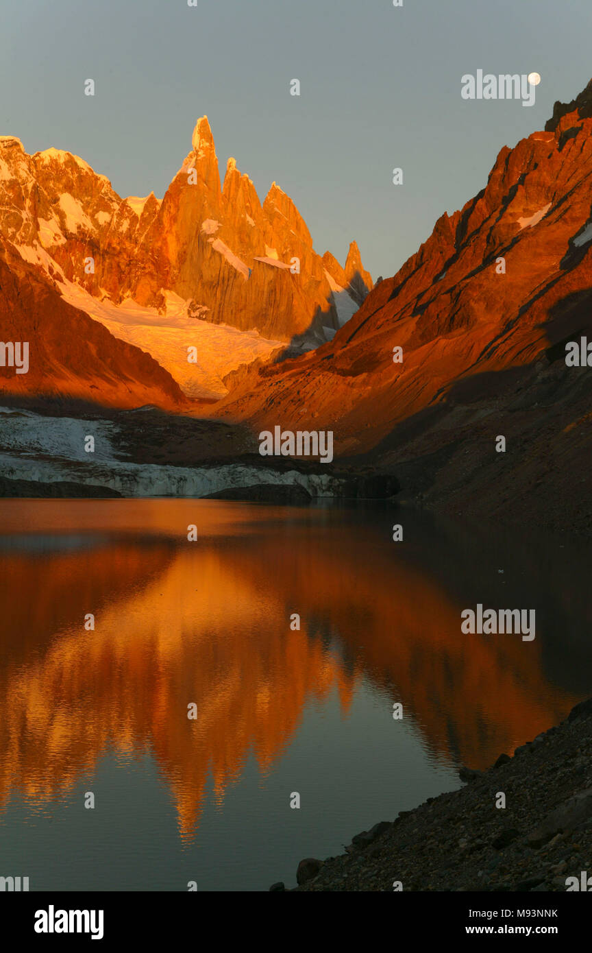 Patagonie lac hi-res stock photography and images - Alamy