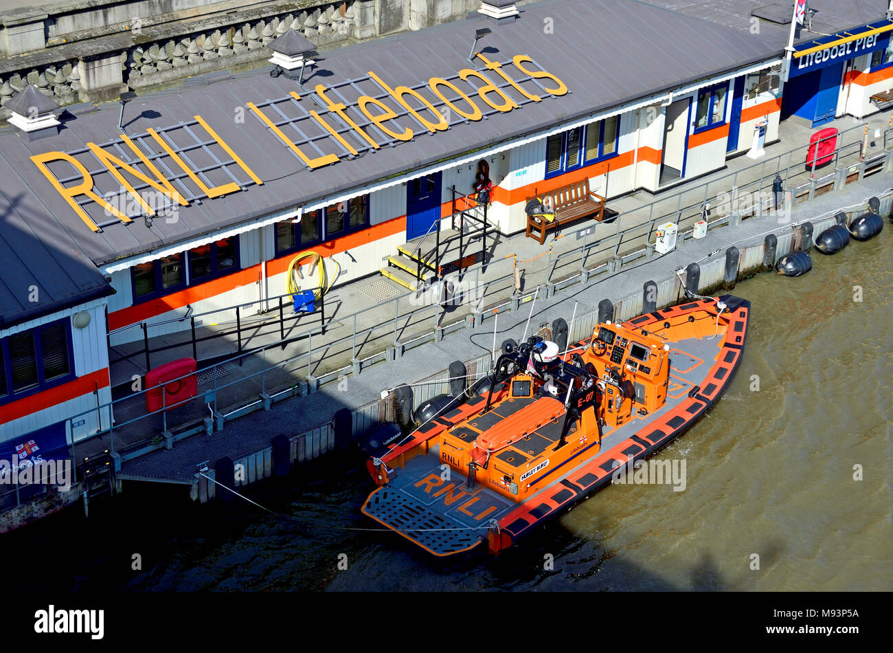 Rnli lifeboats waterloo bridge hi-res stock photography and images - Alamy