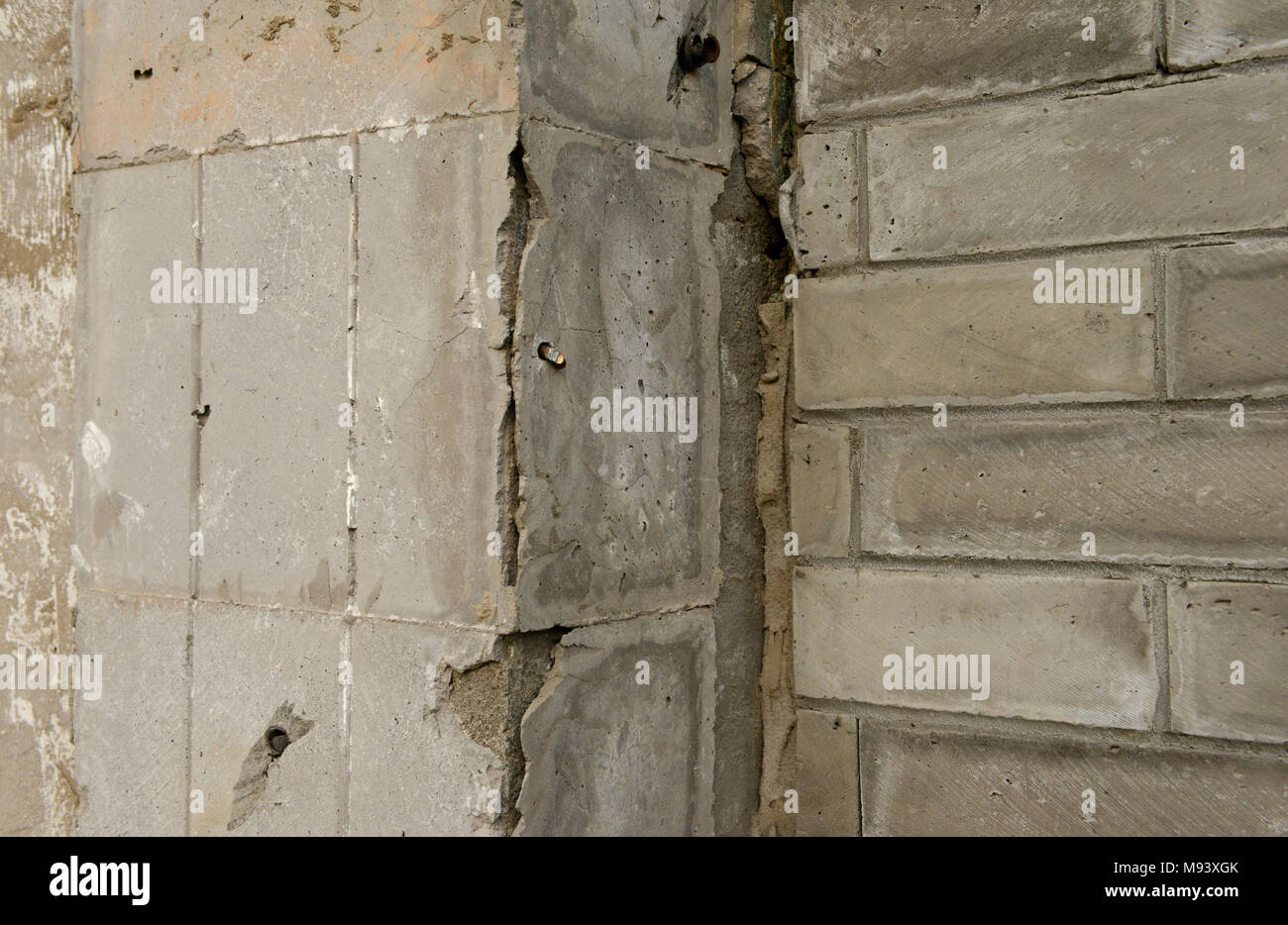 Facing brick wall hi-res stock photography and images - Alamy