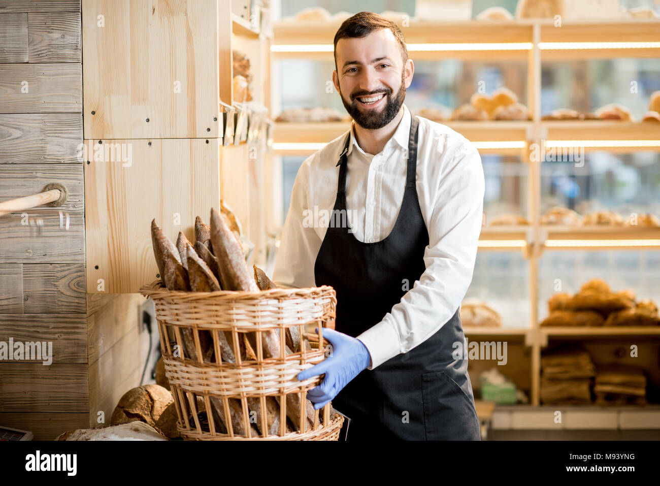 Bread store hi-res stock photography and images - Alamy
