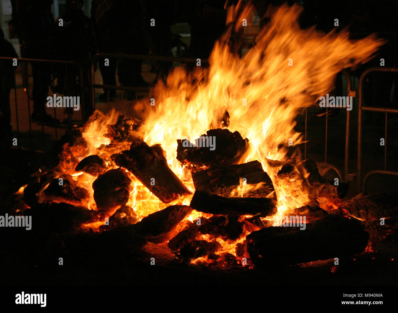 Big bonfire in a traditional folk festival Stock Photo - Alamy