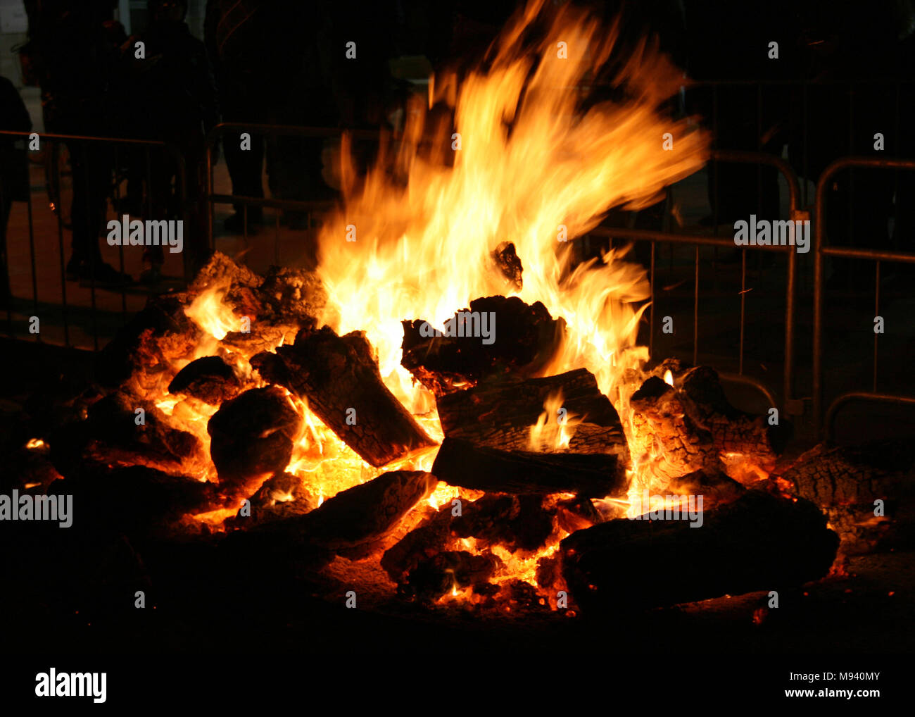 Big bonfire in a traditional folk festival Stock Photo - Alamy