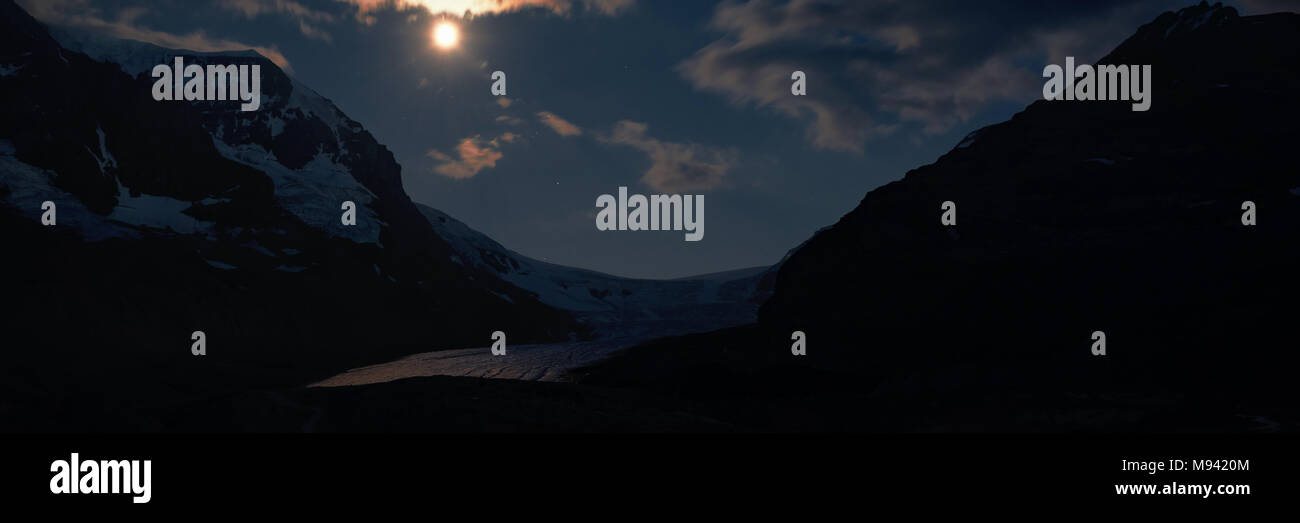 Countryside night hi-res stock photography and images - Alamy