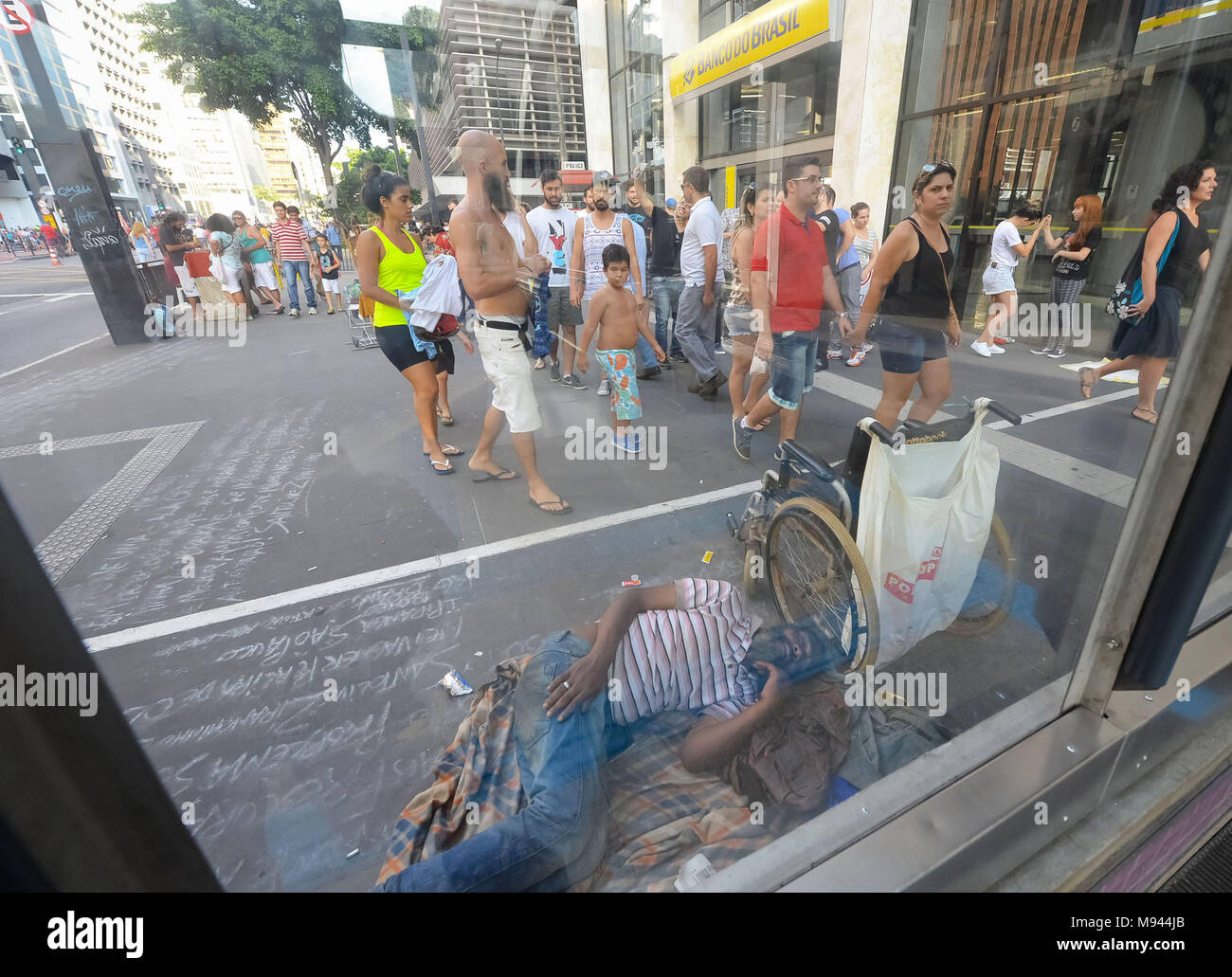 Sao paulo brazil homeless man hi-res stock photography and images - Alamy