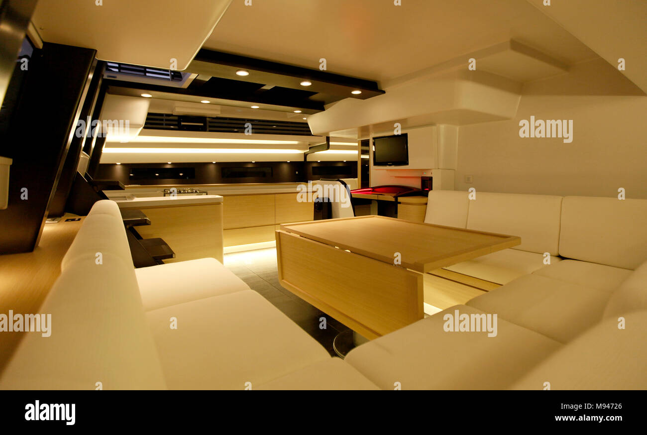 Nacira 67 designed by Axel de Beaufort. The result is a wide planning ...