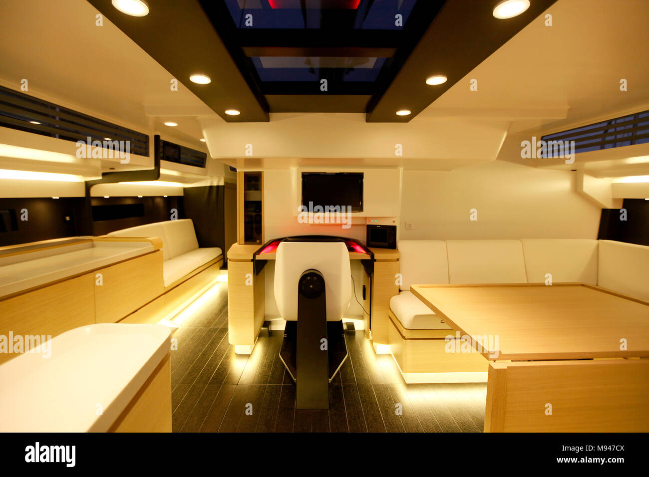 Nacira 67 designed by Axel de Beaufort. The result is a wide planning ...