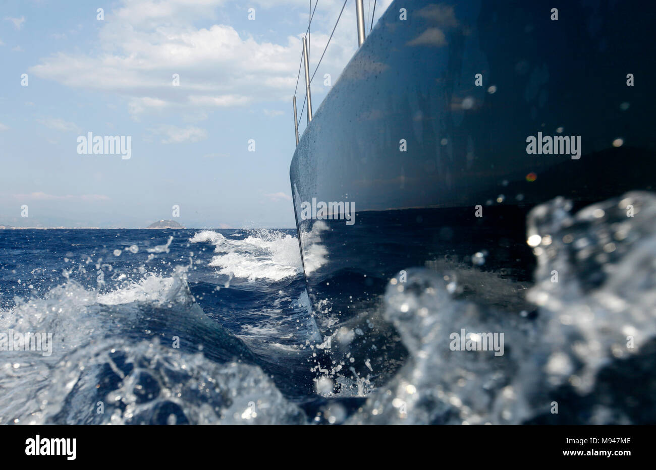 Nacira 67 designed by Axel de Beaufort. The result is a wide planning ...