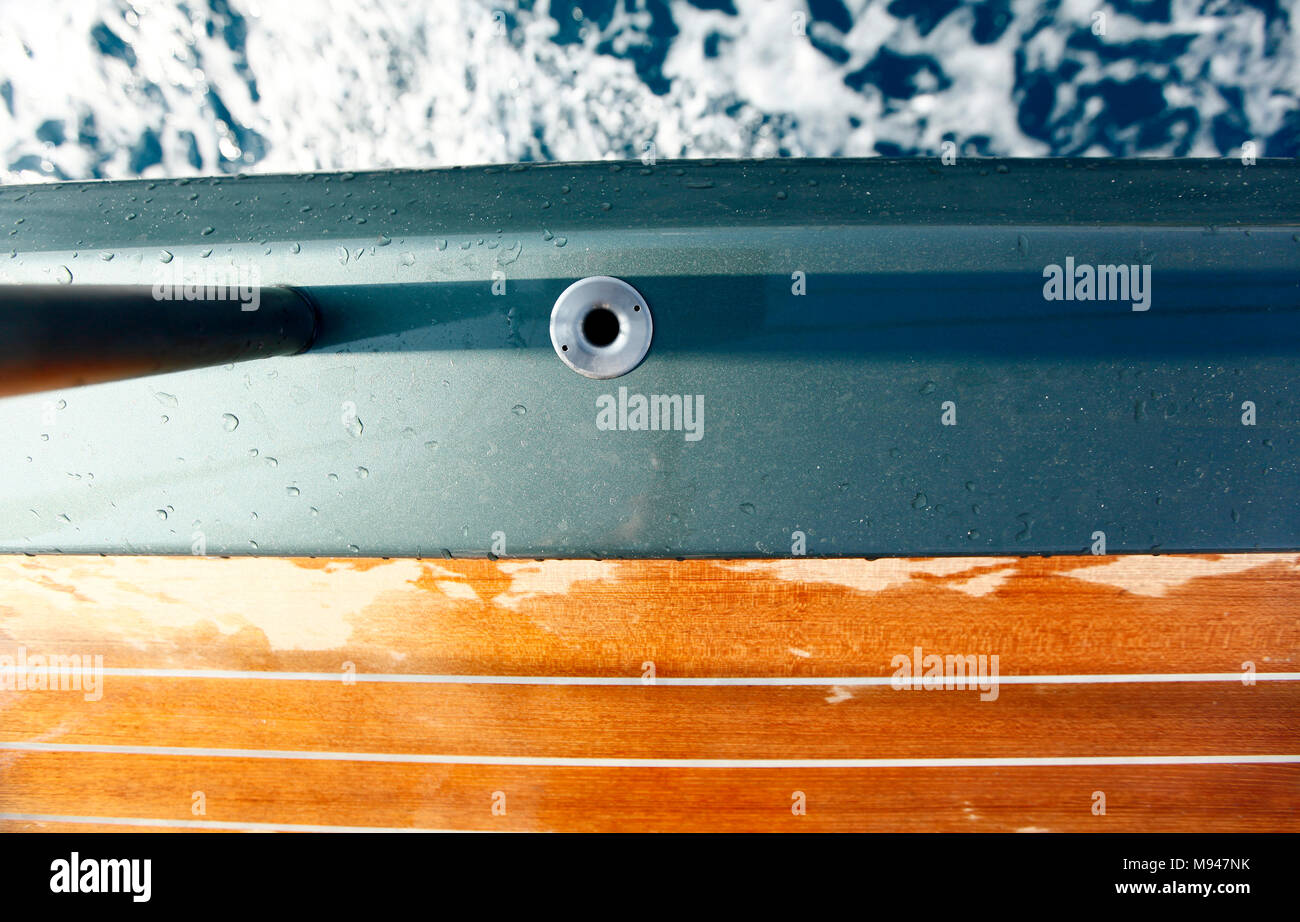 Nacira 67 designed by Axel de Beaufort. The result is a wide planning ...