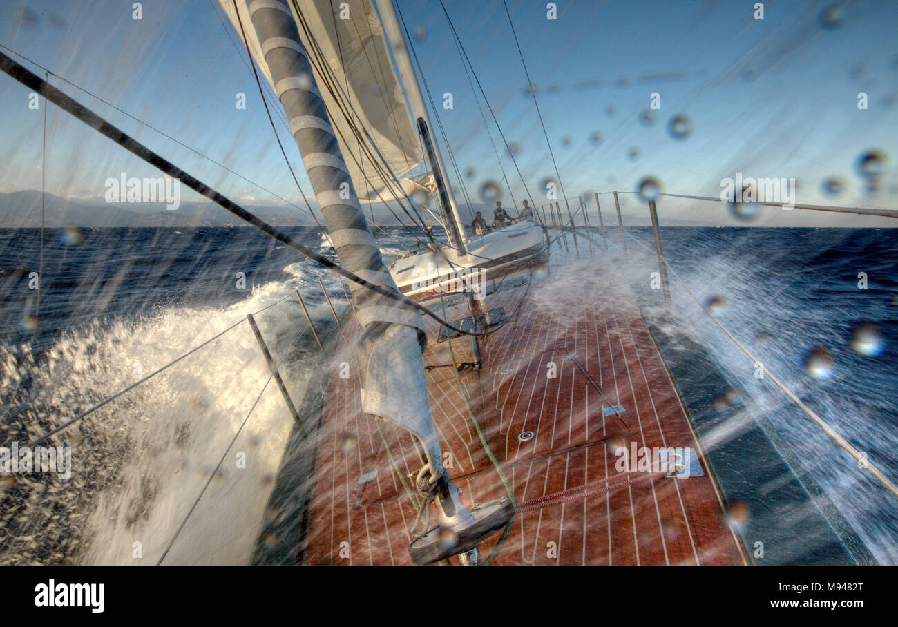 Nacira 67 designed by Axel de Beaufort. The result is a wide planning ...