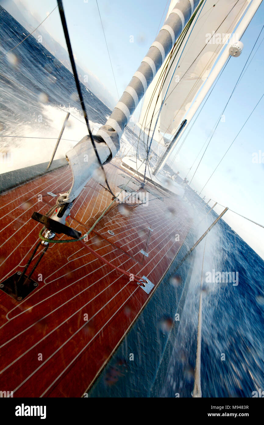 Nacira 67 designed by Axel de Beaufort. The result is a wide planning ...