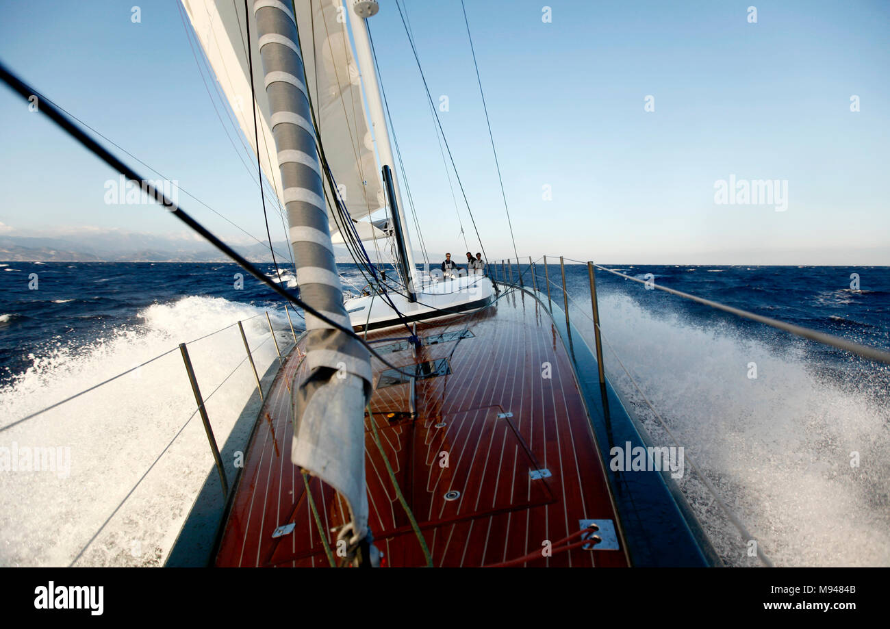 Nacira 67 designed by Axel de Beaufort. The result is a wide planning ...