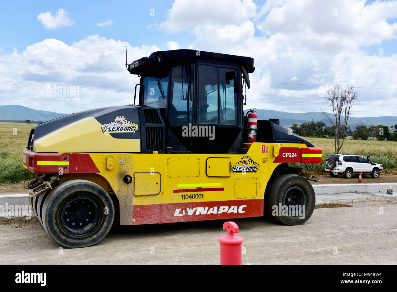 Multi rubber tyred roller hi-res stock photography and images - Alamy