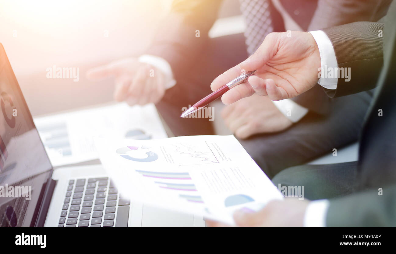 Reports hi-res stock photography and images - Alamy