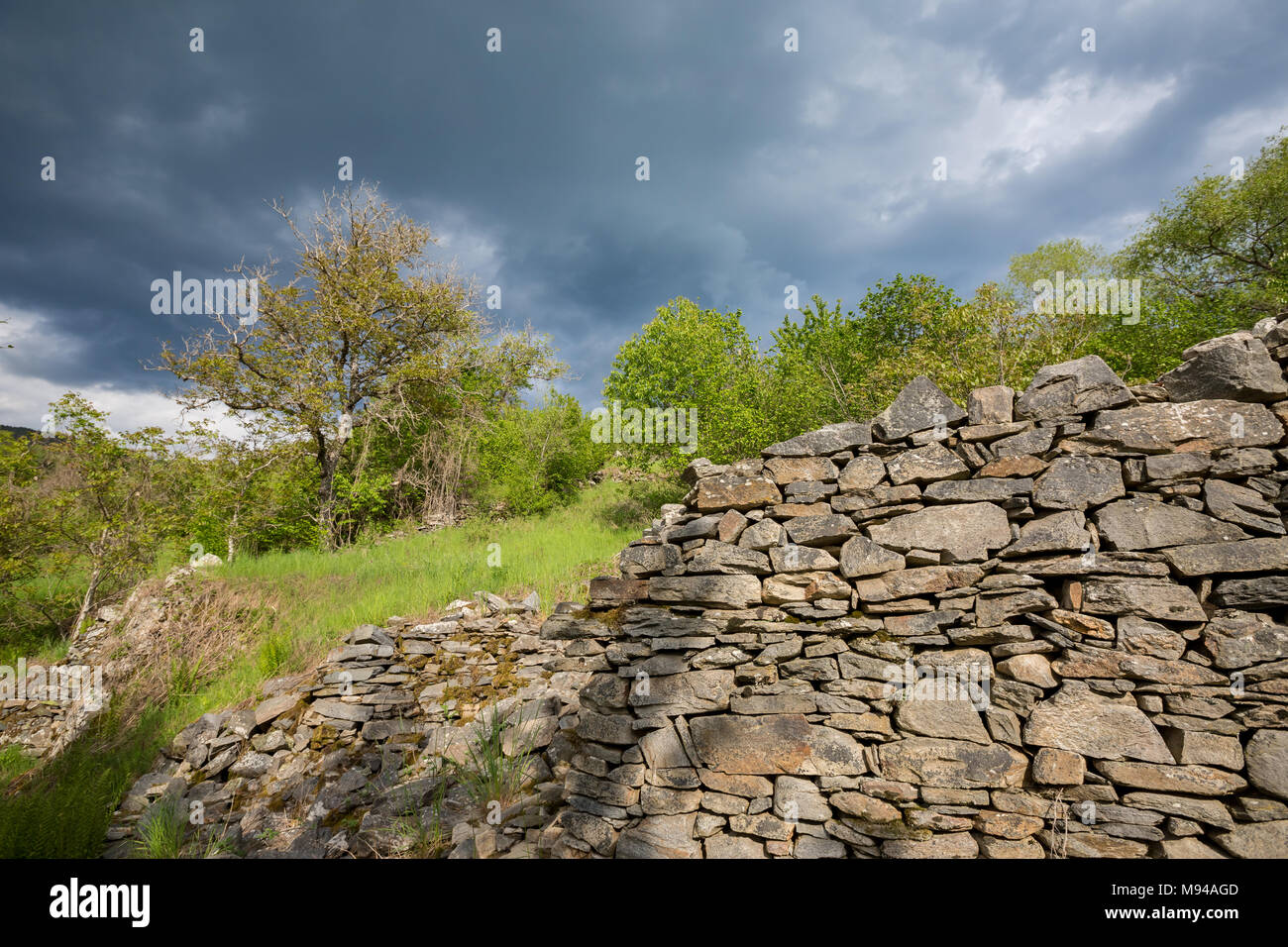 Roman wall construction hi-res stock photography and images - Alamy