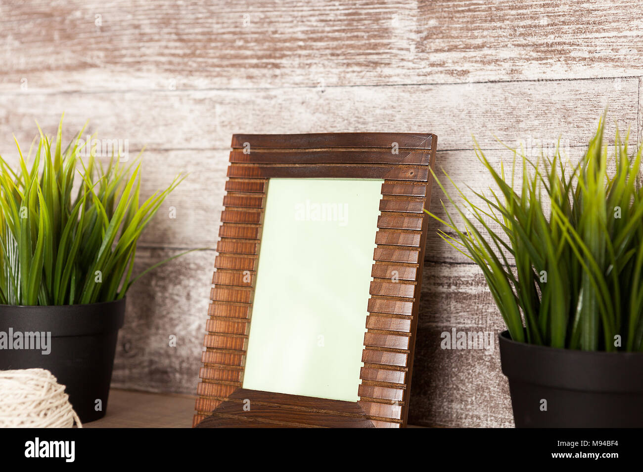 Side view of vintage photo frame Stock Photo - Alamy