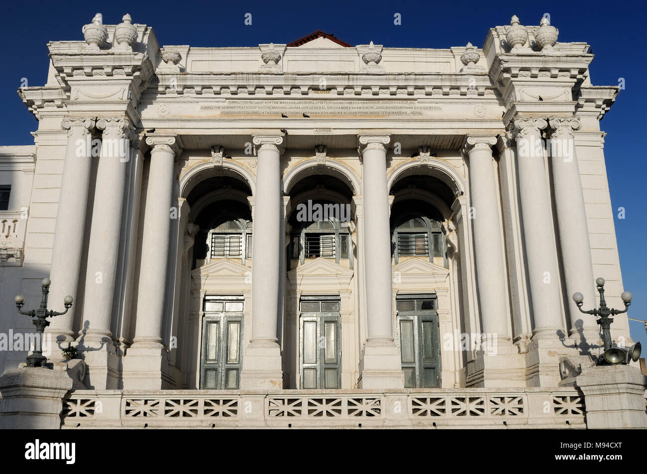 Colonial government buildings hi-res stock photography and images - Alamy