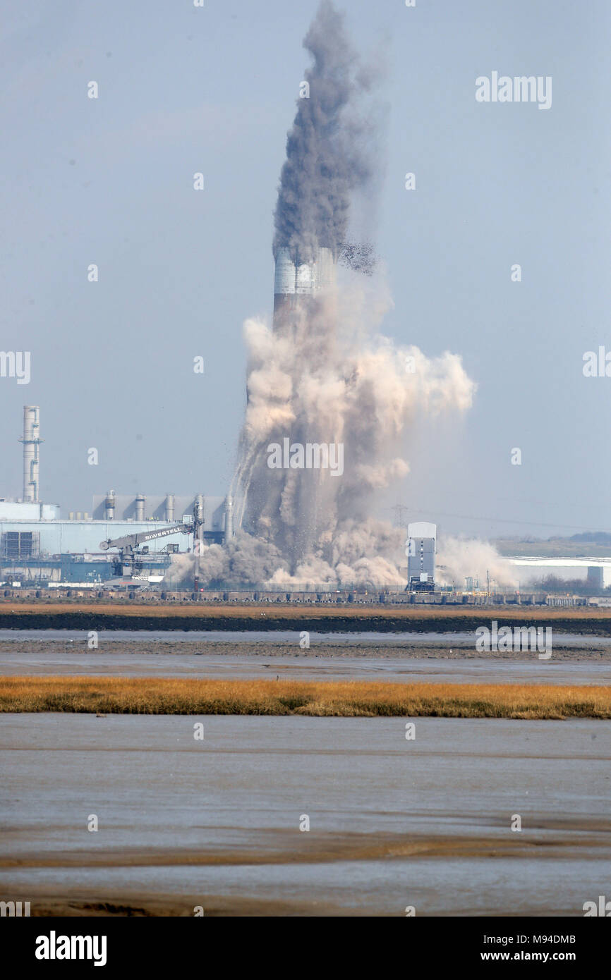 The chimney stack at Uniper's decommissioned, Kingsnorth Power Station ...