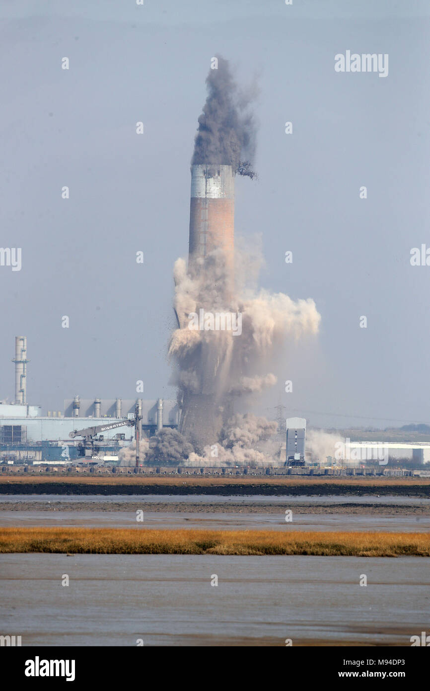 The chimney stack at Uniper's decommissioned, Kingsnorth Power Station ...