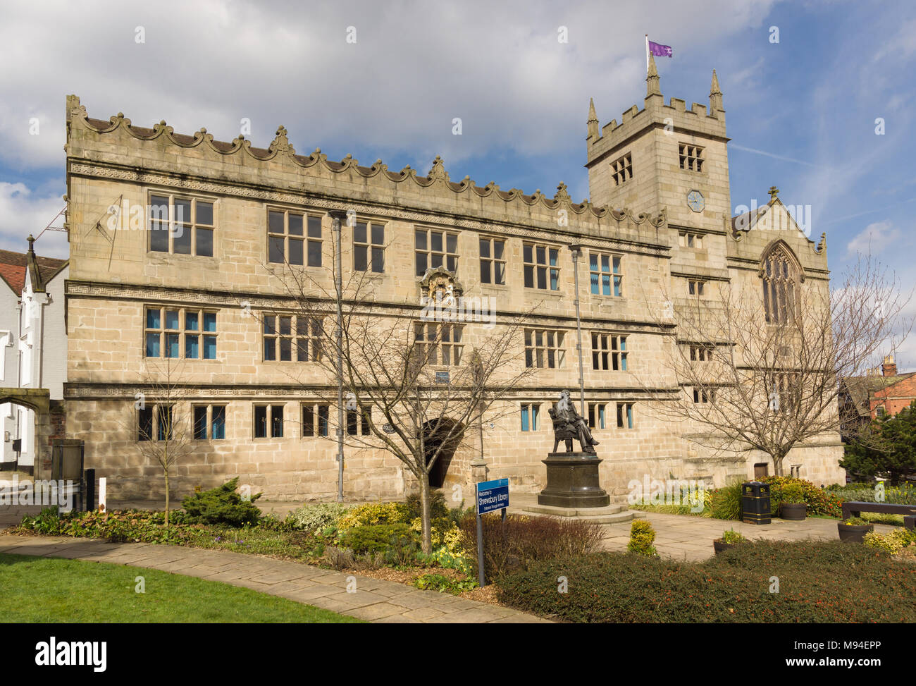 Shrewsbury Library on Castle Gates once a school established in 1552 ...