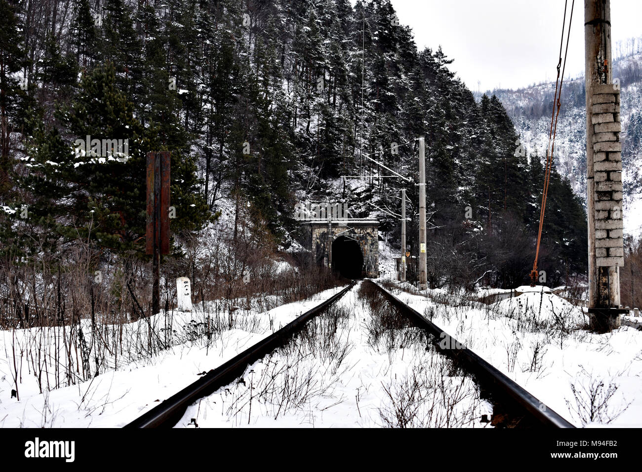 Ceiling tracks hi-res stock photography and images - Alamy