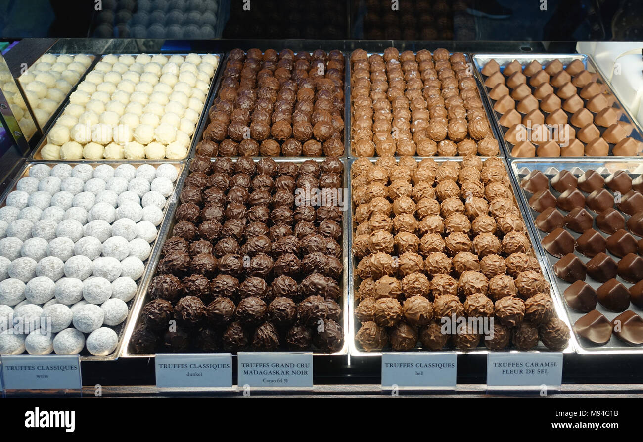 Geneva chocolate shop hi-res stock photography and images - Alamy