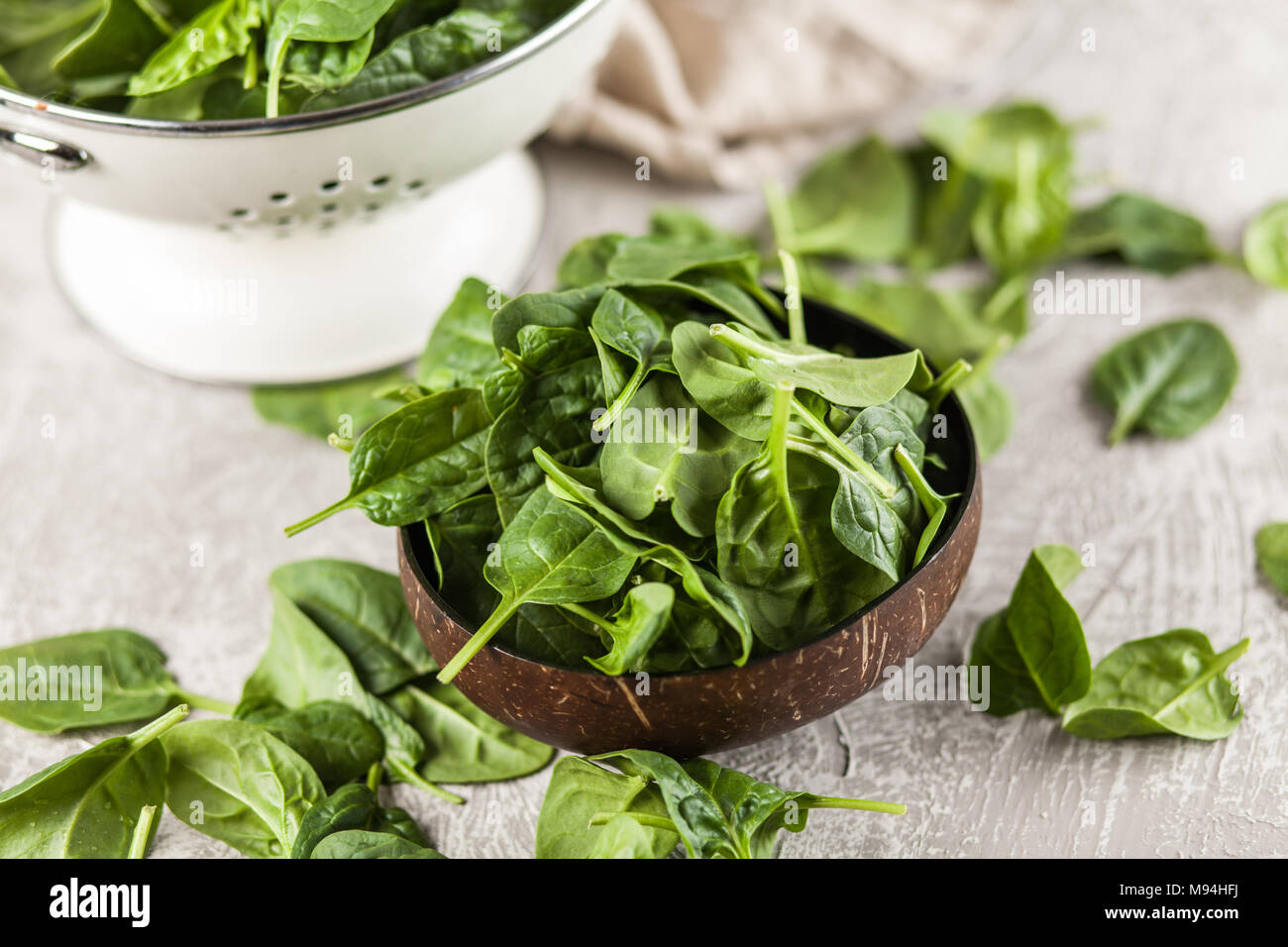 Baby spinach leaves Stock Photo - Alamy