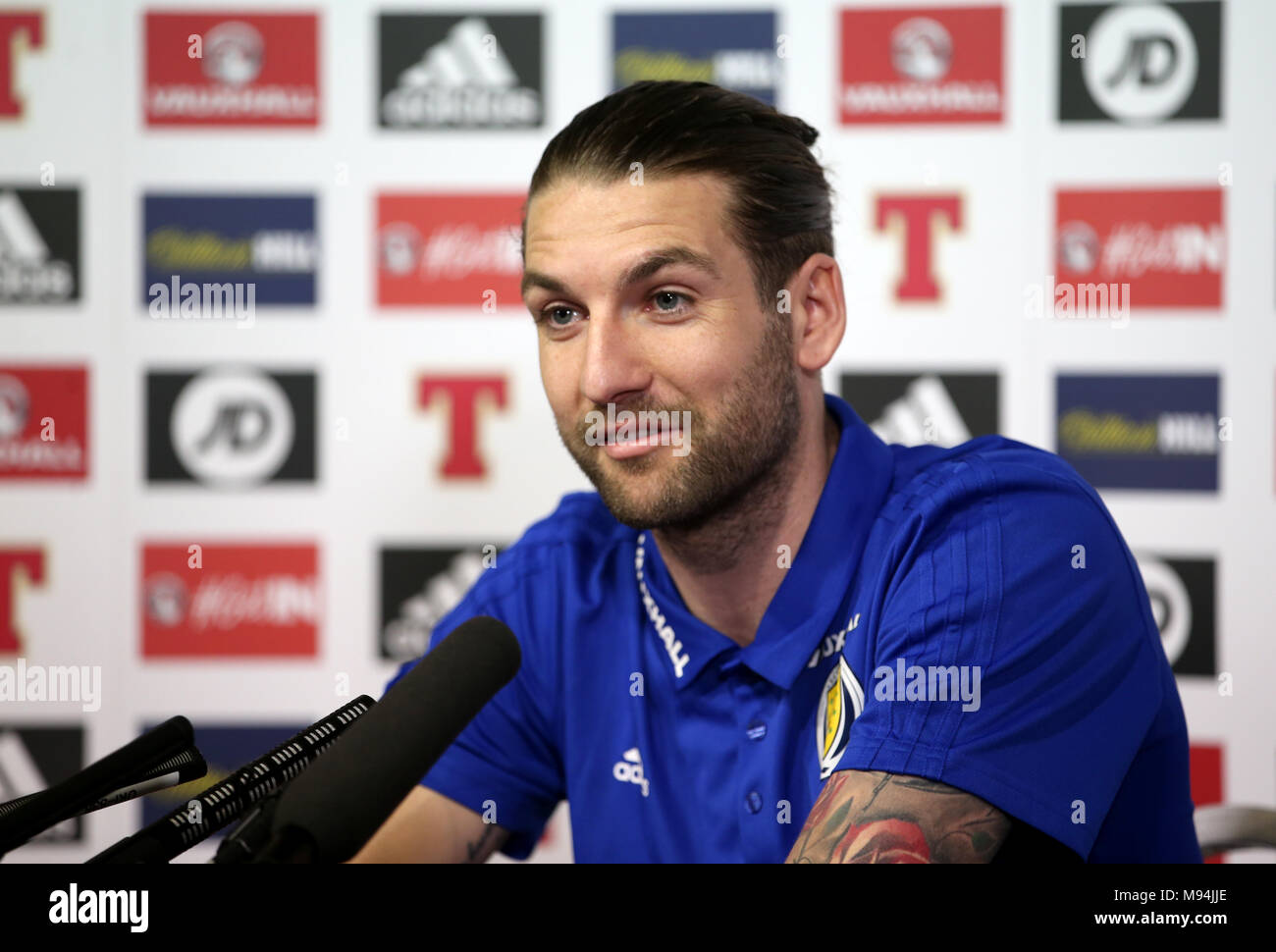 Charlie barlow hi-res stock photography and images - Alamy