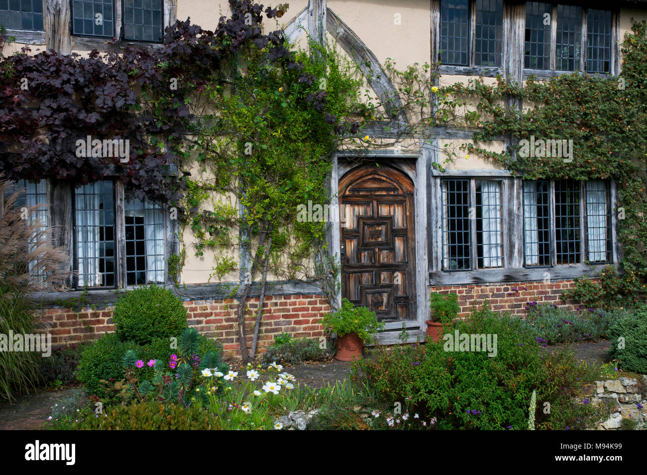 Long Barn, Weald of Kent Stock Photo - Alamy