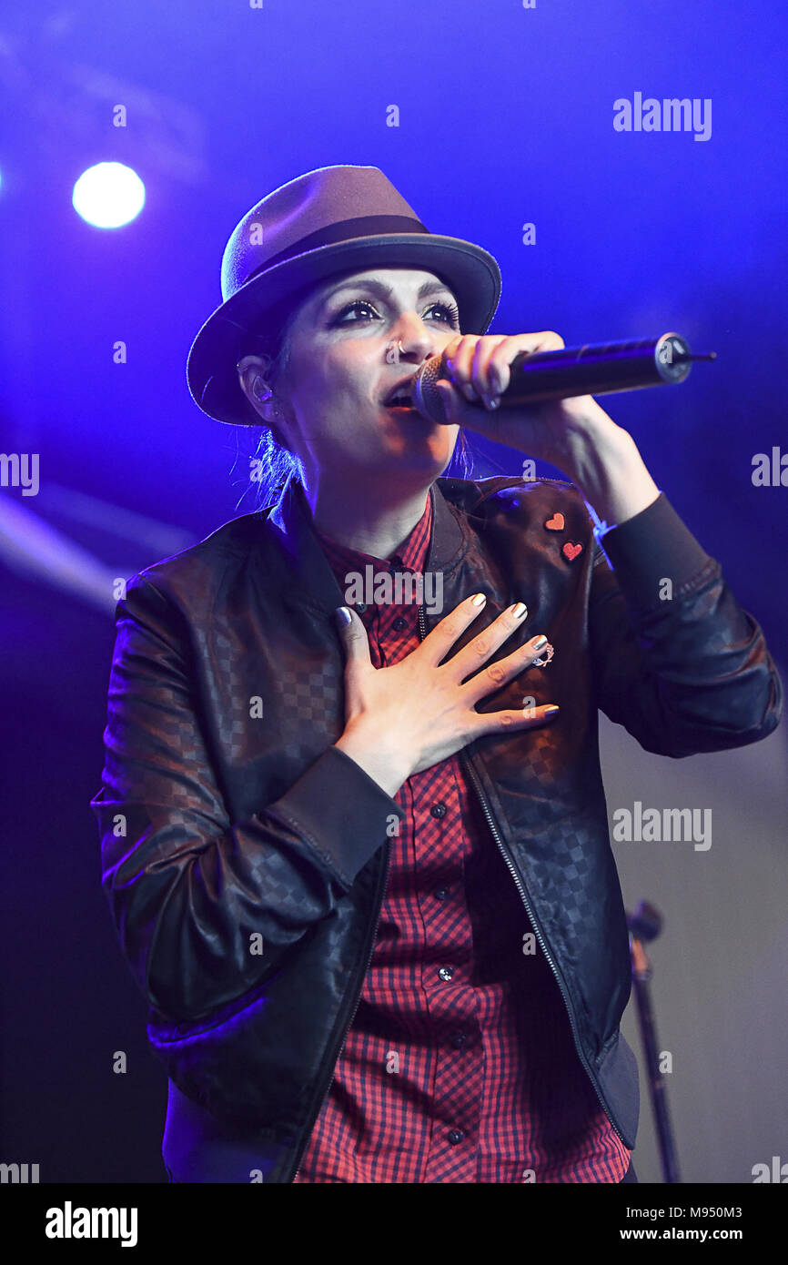 Aimee allen hi-res stock photography and images - Alamy