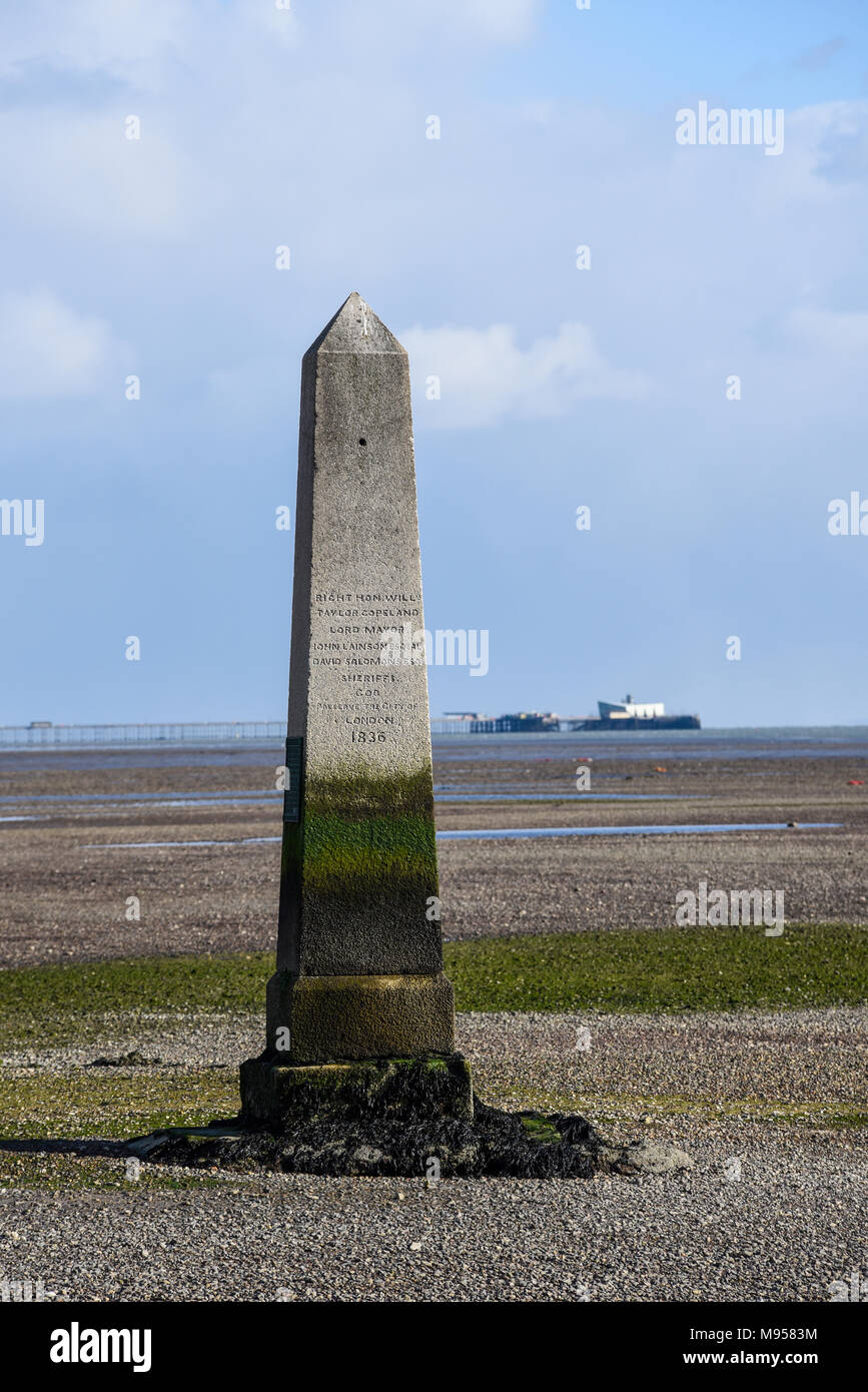 Chalkwell beach hi-res stock photography and images - Alamy
