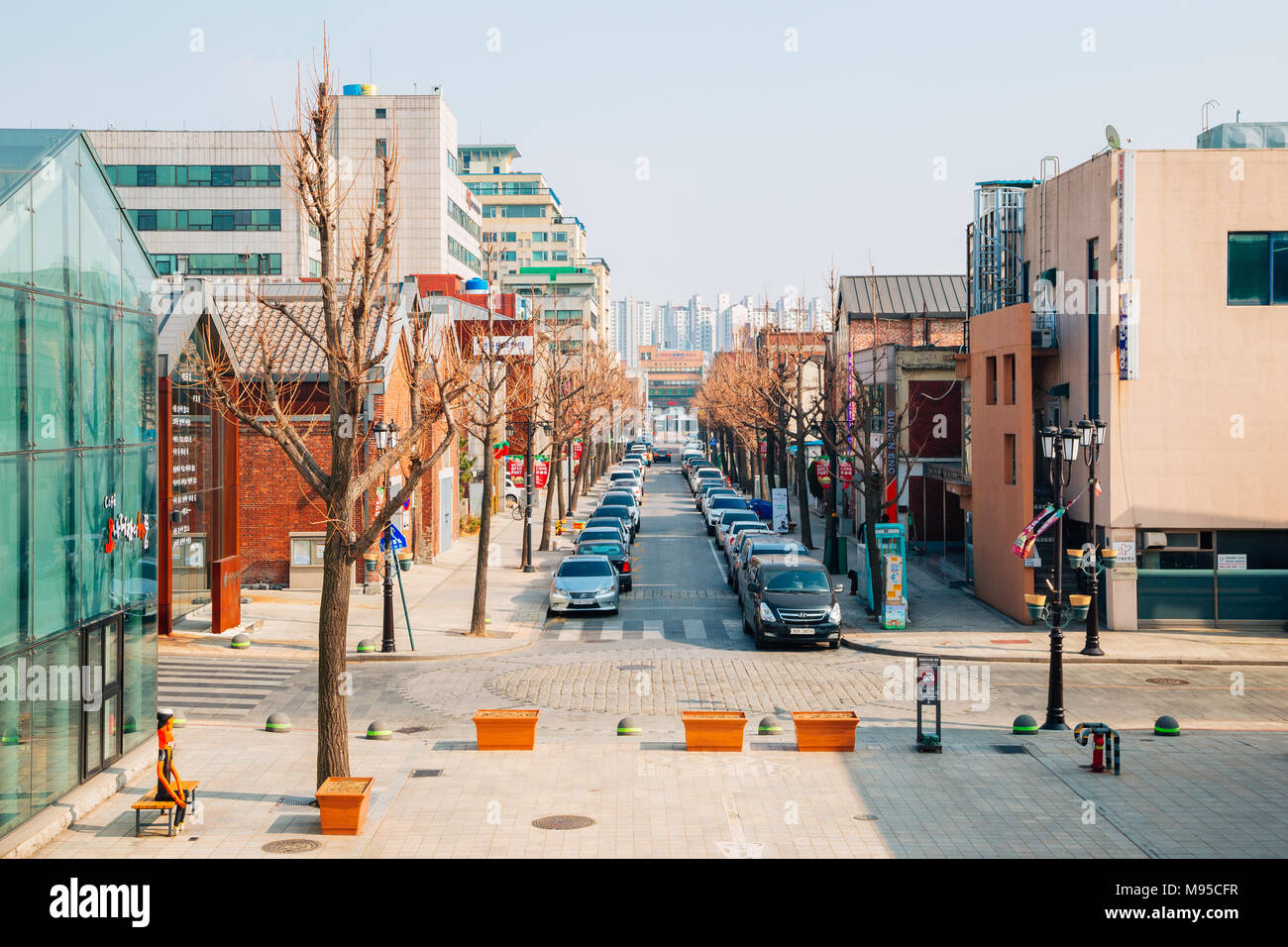 South korea modern art architecture street hi-res stock photography and ...