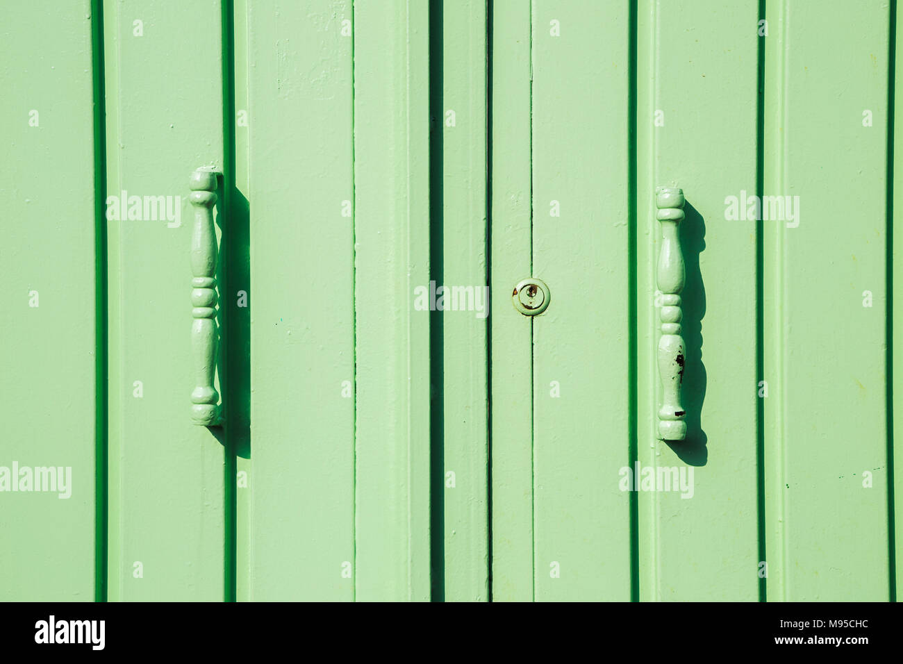 Green light door security hi-res stock photography and images - Alamy