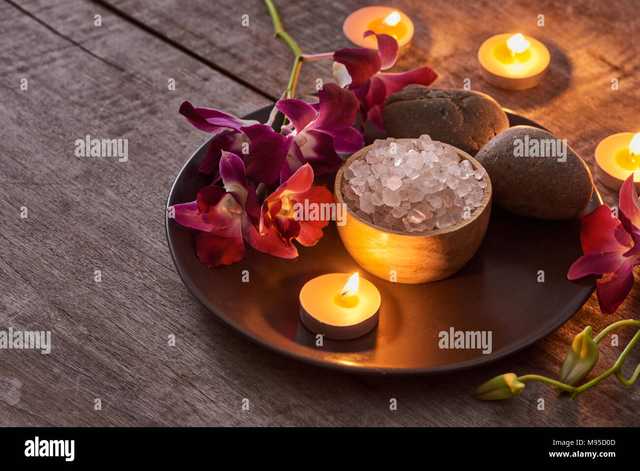 Different body shapes hi-res stock photography and images - Alamy