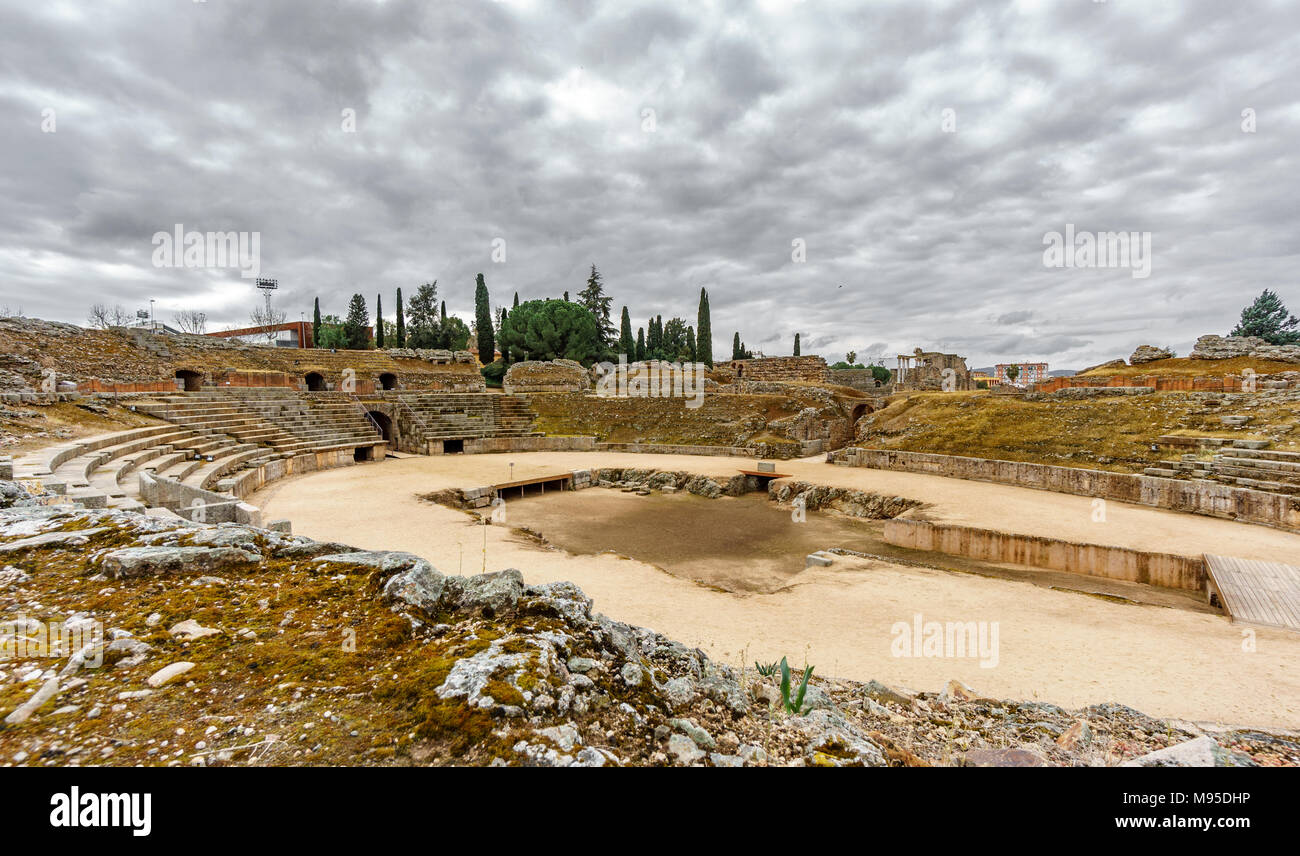Roman amphitheatre in Merida, Spain Stock Photo - Alamy