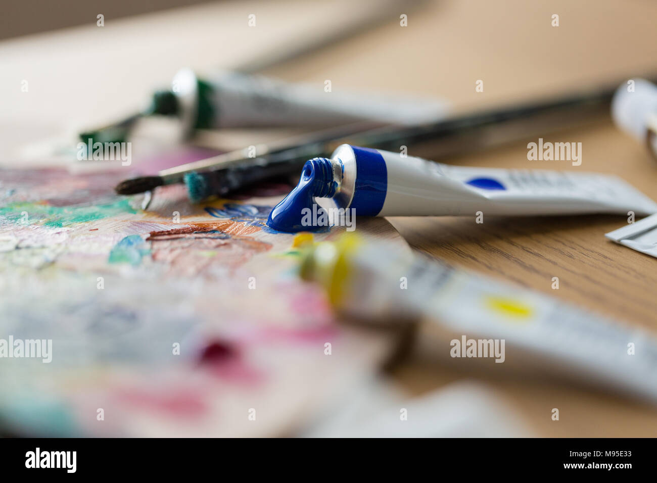 acrylic color or paint tubes and palette Stock Photo - Alamy