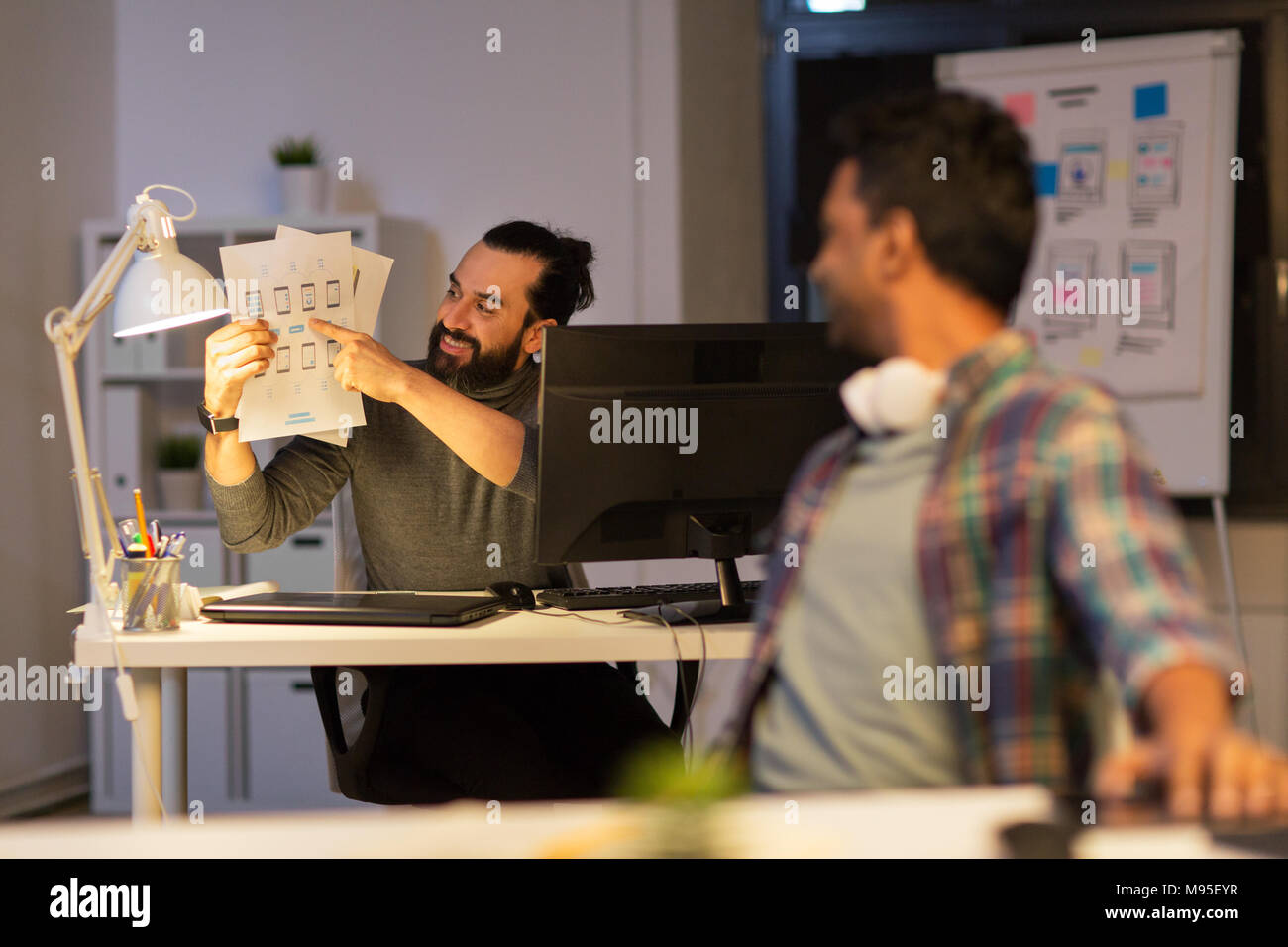 Man papers hi-res stock photography and images - Alamy