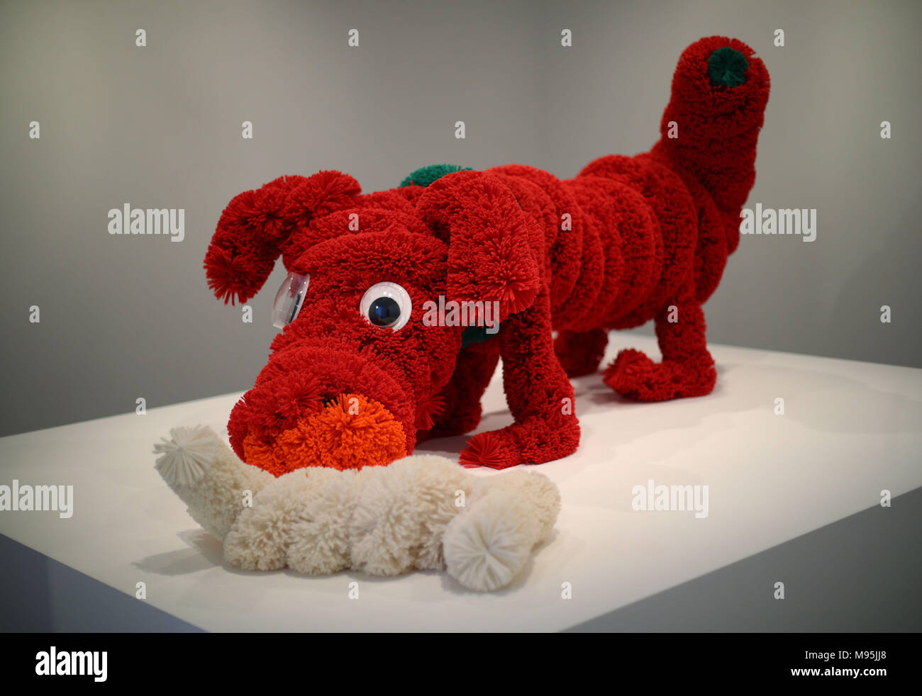 Damien hirsts dog hi-res stock photography and images - Alamy