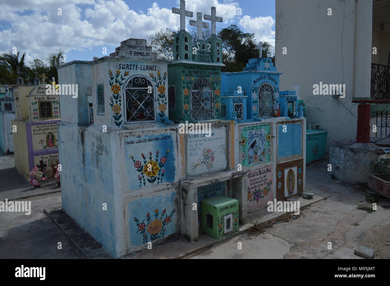 Tombstones within Hoctun cemetery, Mexico Stock Photo - Alamy
