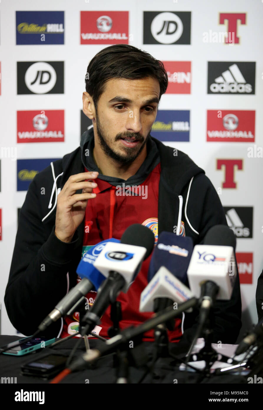 Bryan Ruiz Stock Photos & Bryan Ruiz Stock Images - Alamy