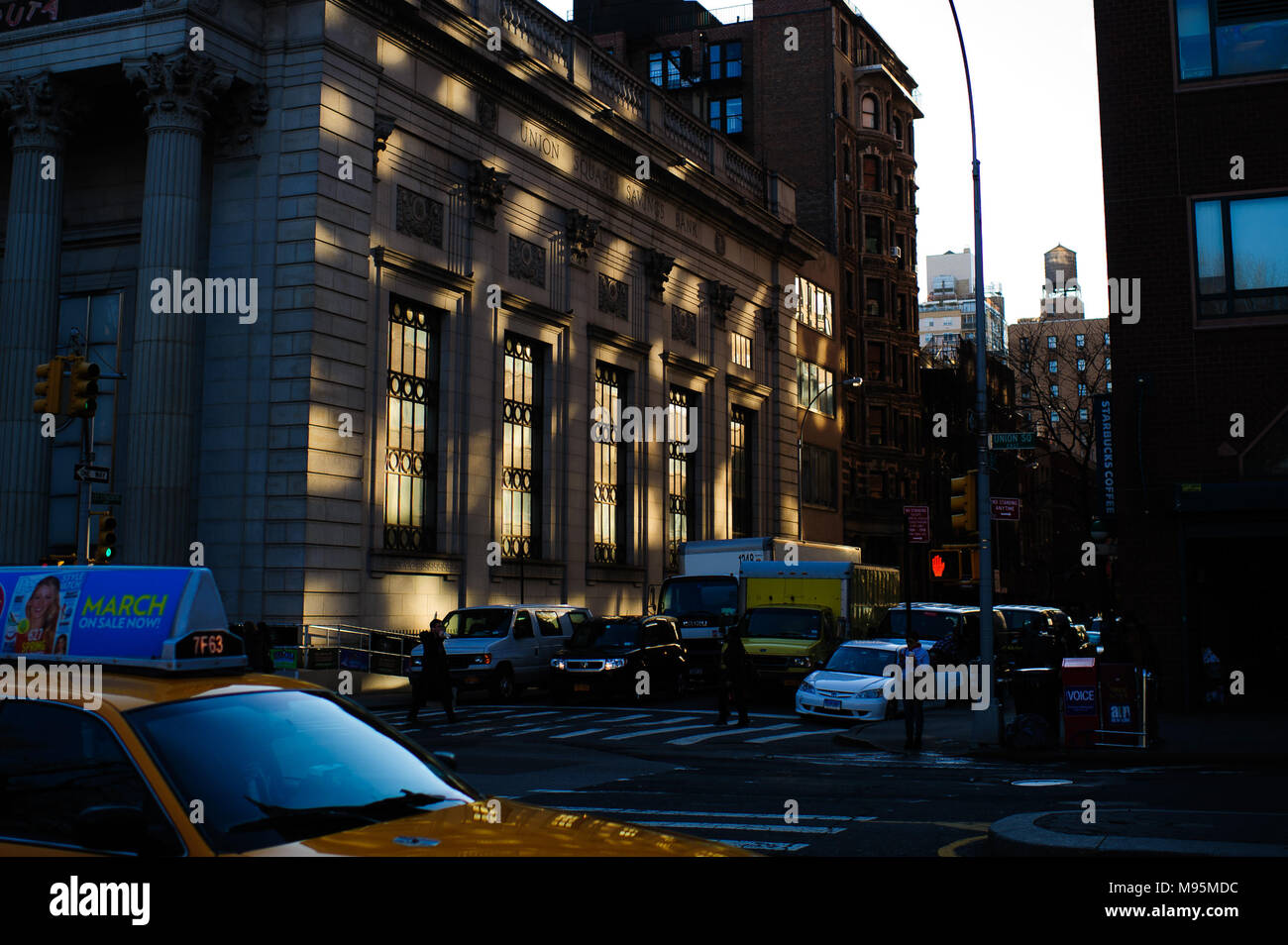 The iconic Flatiron Building Stock Photo - Alamy