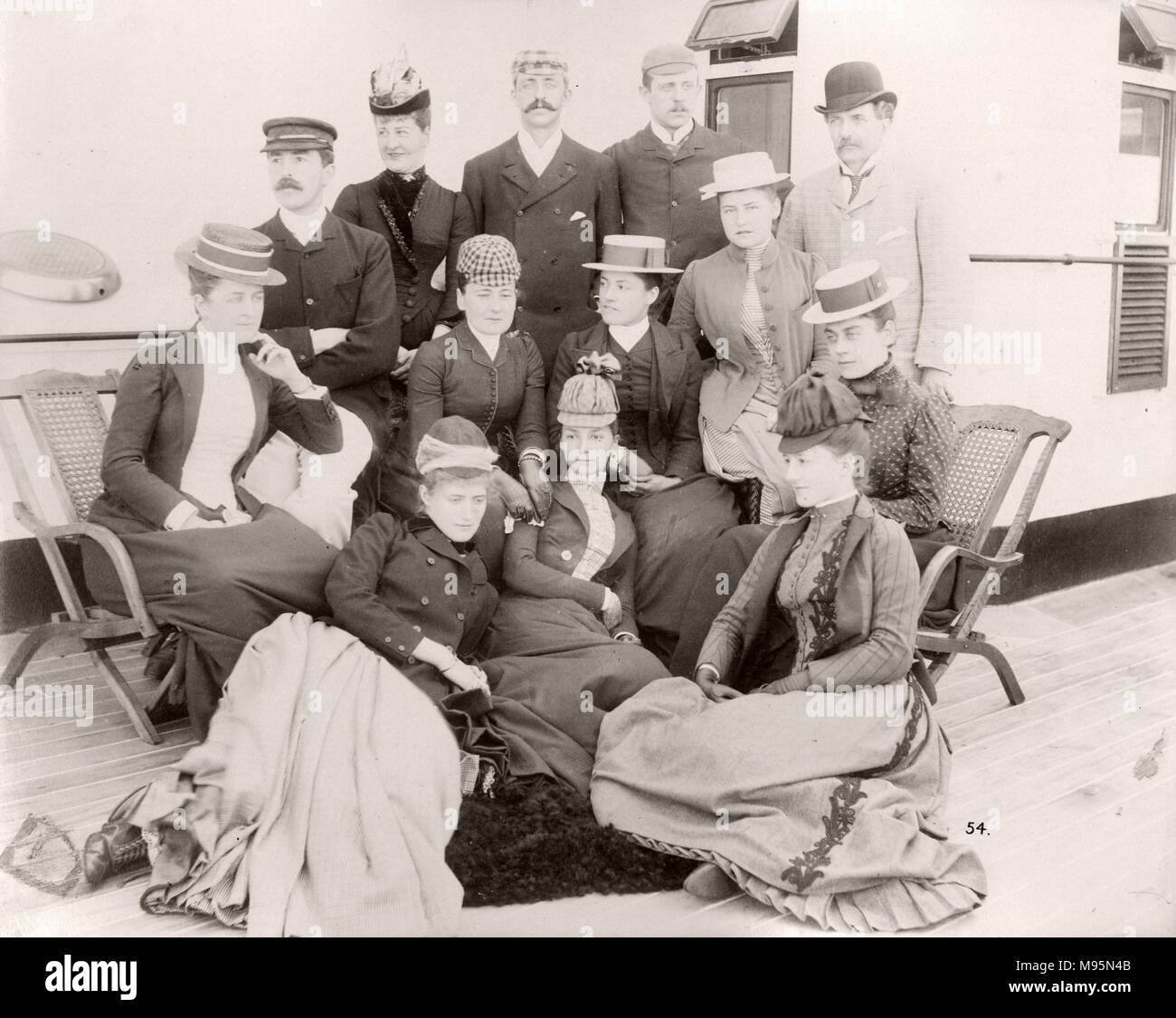 Titanic harbour boat tour hi-res stock photography and images - Alamy