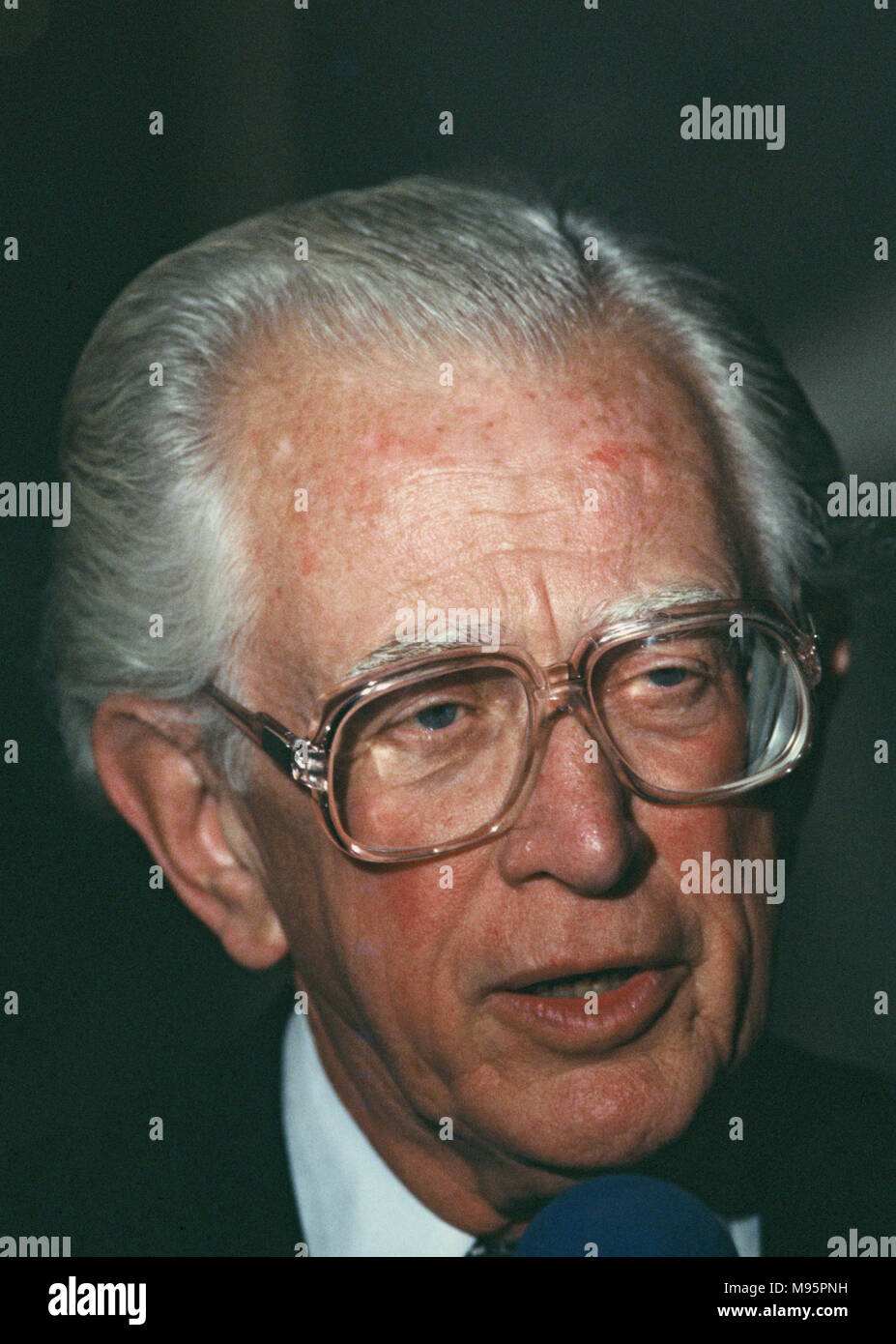 Senator metzenbaum hi-res stock photography and images - Alamy