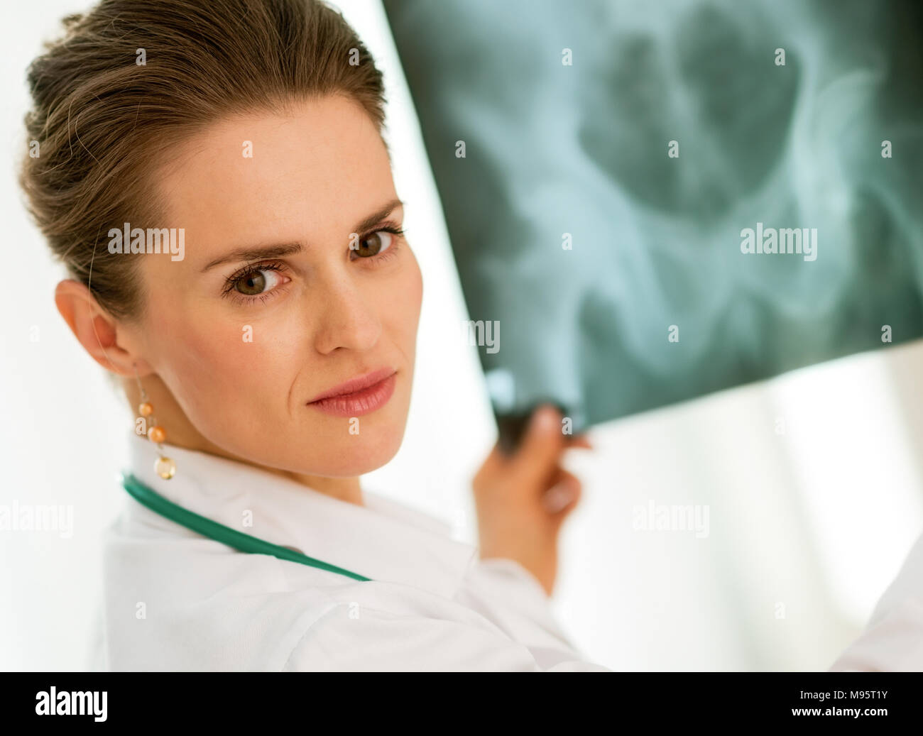 medical doctor woman with fluorography Stock Photo - Alamy