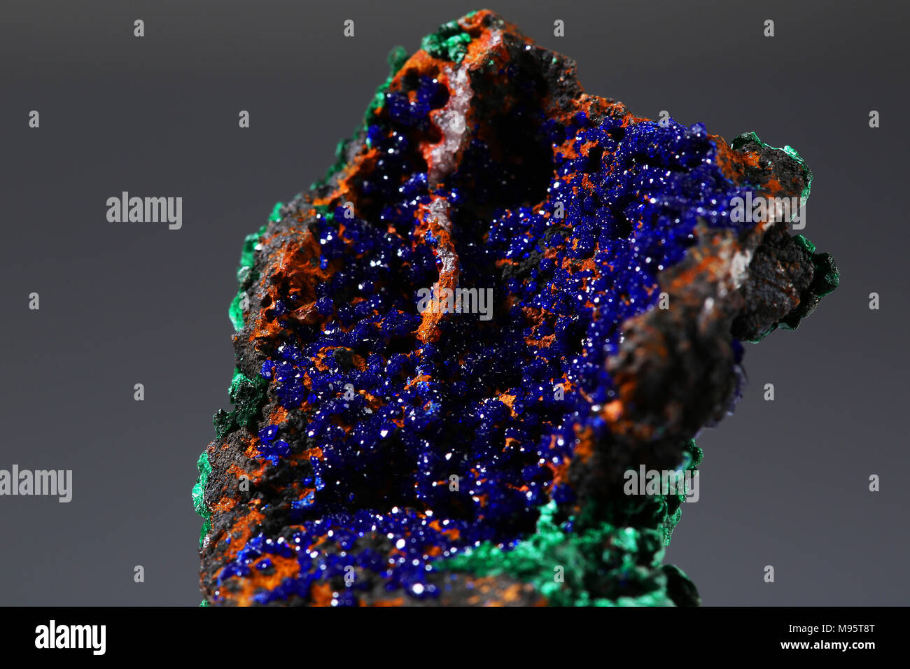 Azurite hi-res stock photography and images - Alamy