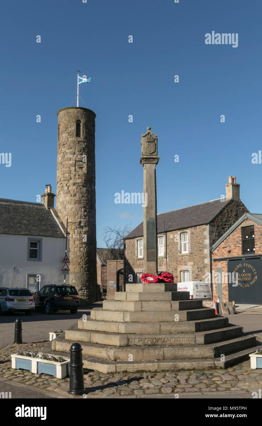 Abernethy round tower hi-res stock photography and images - Alamy